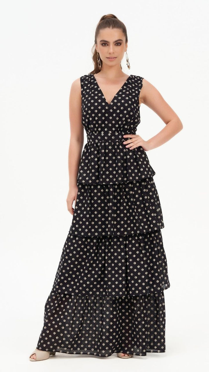 Kate Kissing Multi Tier Maxi Dress in Black – Deer You