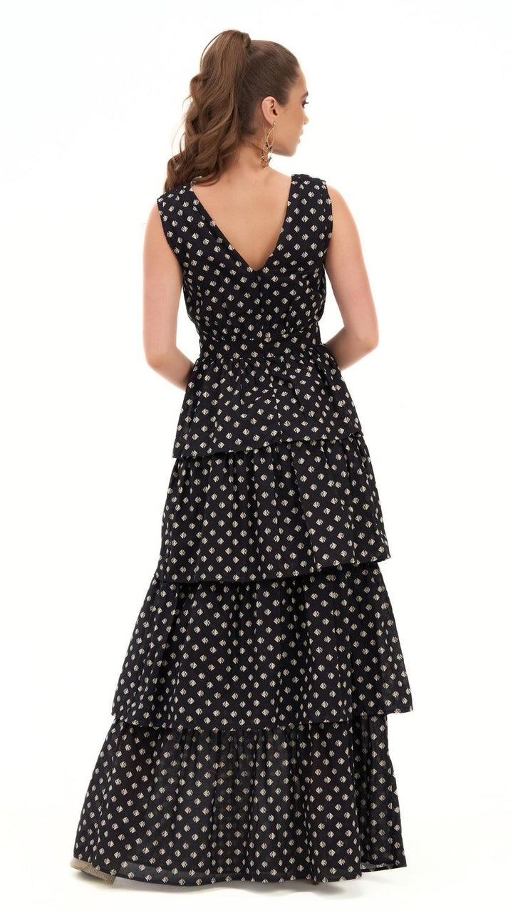 Kate Kissing Multi Tier Maxi Dress in Black – Deer You
